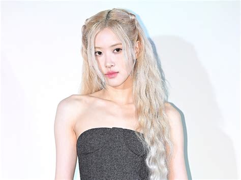 Blackpink・ ロゼがスポーティールックに変身！フェミニンな美しさを披露【photo】 2025年4月14日掲載 ライブドアニュース