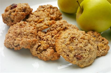 Ябълкови сладки с овесени ядки 1 кг Сладка фабрика