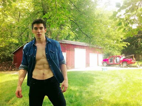 Good Looking Guys Steve Grand
