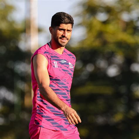 اولین جلسه تمرینی ستارگان تراکتور در اردوی ترکیه عکس طرفداری