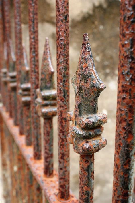 Rusted Fence Stain Concrete
