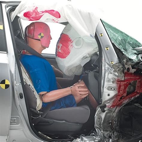 Iihs Passenger Side Small Overlap Front Crash Test Introduced With Mixed Results Autoevolution