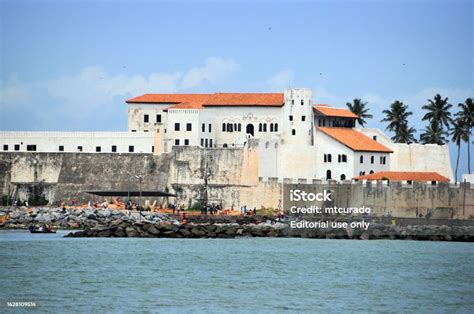 Elmina Castle And The Gulf Of Guinea Slave Trading Post And Museum El