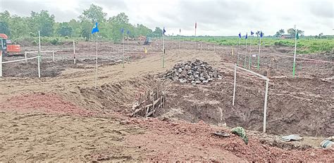 လှည်းကူးမြို့နယ် ညောင်နှစ်ပင်ရှိ ပြည်ထောင်စုခန်းမ အဝင်လမ်း၊ ပြည်ထောင်စုခန်းမ ပင်မဆောင် နှင့် ဆက