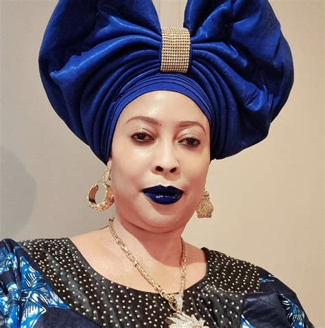 As E Dey Hot By Yeye London Colney