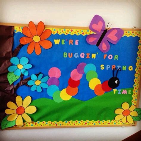 Periódico Mural Primavera Spring Classroom Decorations School Crafts Spring Bulletin Boards