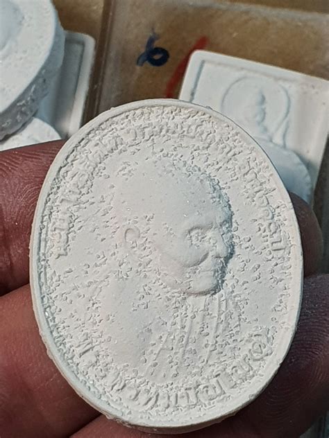 45 บาท พระผงจักรพรรดิ์ หลวงปู่ดู่ หลวงตาม้า สร้าง Id 4963432795209728 พระอาจารย์ฝั้น หลวงปู่