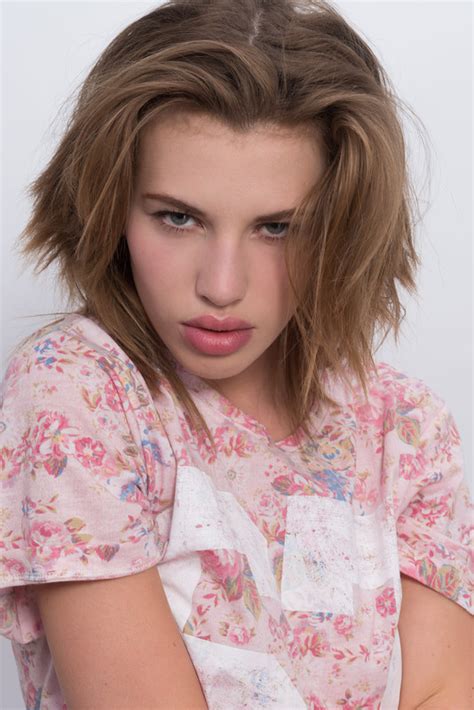 55 57 Katia Martin