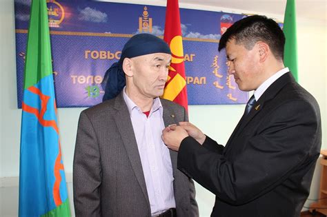 МОНГОЛ УЛСЫН ТӨРИЙН ДЭЭД ОДОН МЕДАЛЬ ГАРДУУЛЛАА