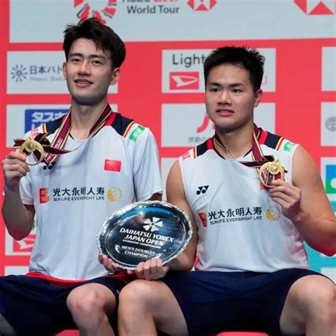 国羽男双新锐组合梁伟铿王昶首夺冠世乒赛中国男队阵容：樊振东领衔决赛丹麦