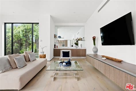 9551 Cherokee Ln Beverly Hills Ca 90210 Redfin