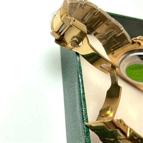 Rolex Submariner For Him Hulk Gold Tone With Green Dial And Bezel