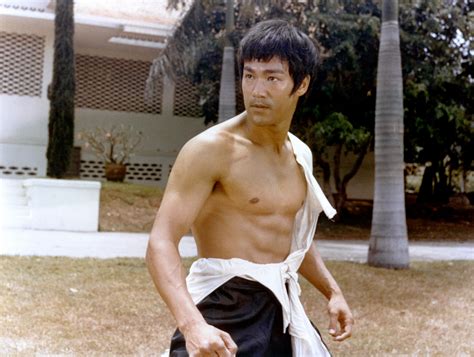 Bruce Lee And Son Brandon Both Died Before 33 —inside The 2 Tragedies Of 1 Acting Dynasty