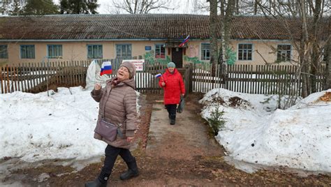 ОХУ ын Ерөнхийлөгчийн сонгуулийн гурав дахь өдрийн санал хураалт эхэллээ