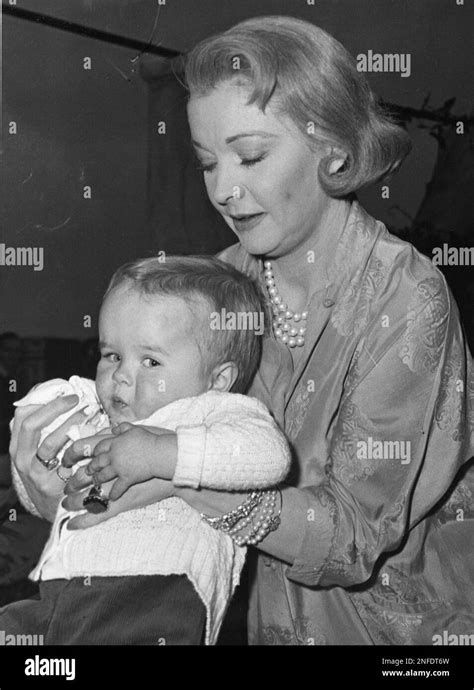 Indian Born British Actress Vivien Leigh 47 In Make Up For Her Role