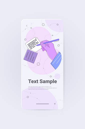 모바일 앱 작가 기자 또는 문서 수직 복사 공간 벡터 일러스트레이션에 작업 펜과 저자에 인간의 손 쓰기 노트 개념에 대한 스톡