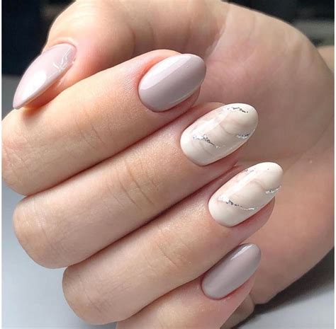 Офисный деловой маникюр