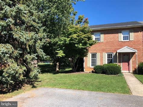 1933 Gring Dr Reading Pa 19610 ®