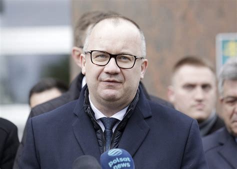 Prokurator Michał Ostrowski Zawieszony Na Okres Sześciu Miesięcy