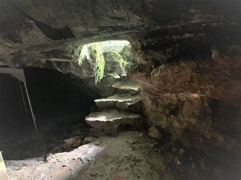 国指定天然記念物大根島第二溶岩隧道竜渓洞見学可 大根島