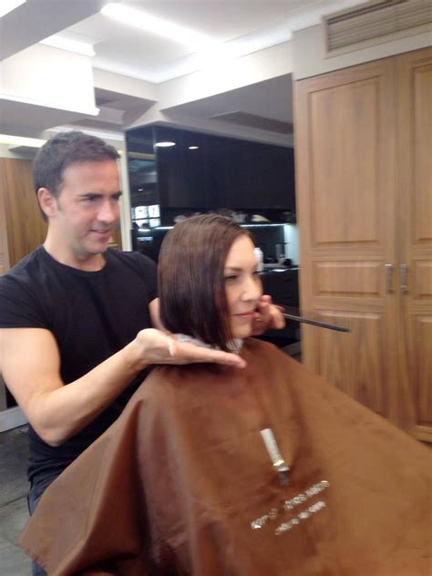 Το κλασικό καρέ σας χαρίζει μια διαχρονική κομψότητα χτενισματα καρεμαλλια