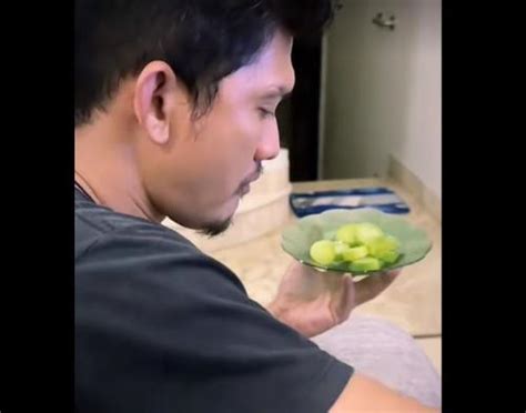 Iko Uwais Makan Sahur Pakai Timun Rebus Ternyata Ini Khasiatnya Okezone Lifestyle
