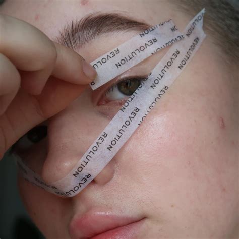 Winged Eyeliner Tutorial With Tape