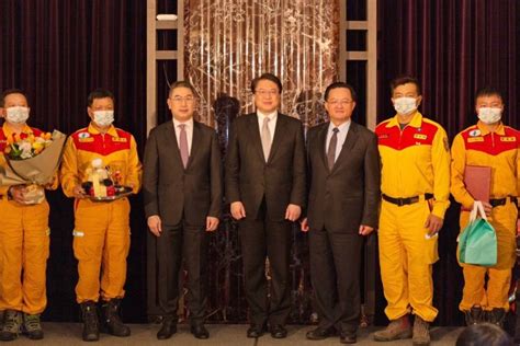 慰勞台灣搜救隊 林右昌：讓世界看到taiwan Can Help 政治快訊 要聞 Nownews今日新聞