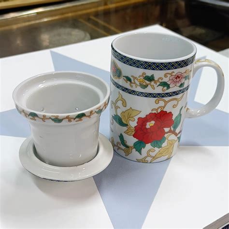 Temugg Med Sil And Lock Kinesiska Blommor And Mönster Ehsans And Pappas Tehus