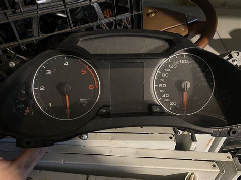 Табло километраж за Audi A4 B8 Ауди А4 с цветен фис гр Перник Промишлена зона • Olx Bg