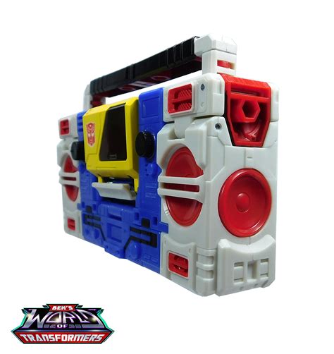 Generations Legacy Evolution Twincast With Rewind Toy Review Bens World Of Transformers