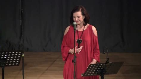 ΔΕΝ ΜΑΤΩΣΑ ΕΓΩ ΤΙΣ ΠΑΠΑΡΟΥΝΕΣ ΑΠΟΣΠΑΣΜΑ ΑΠΟ ΤΗΝ ΕΠΙΣΗΜΗ ΠΑΡΟΥΣΙΑΣΗ ΤΟΥ ΒΙΒΛΙΟΥ ΤΗΣ ΑΝΝΑ