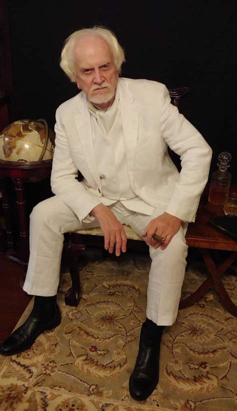 Chicago Actor And Playwright Jeffrey Wayne Helgeson Encores His Mark Twain Theatre Y