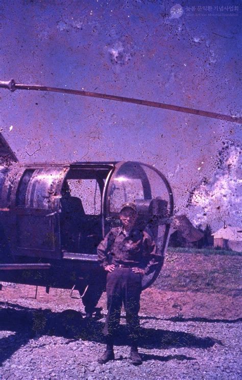 슬라이드 필름에 담긴 청년 문익환 2025년 4월호 늦봄 문익환 아카이브