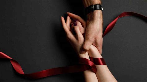 Dom sub sexual relationships डम सब सकसअल रलशनशप HealthShots Hindi