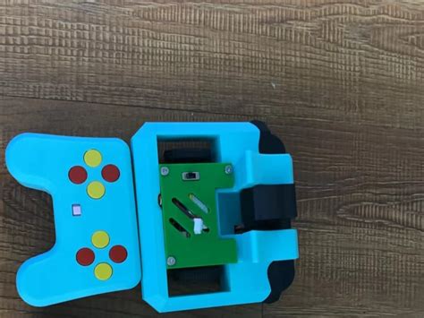 格斗小车 来自 Xing Xing Makerworld