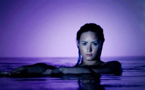 Celebrities Skinny Dipping In Music Videos — Pics Hollywood Life