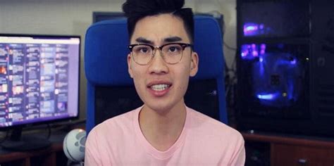 Who Is Ricegum New Details About The Youtube Star Whos Beefing With Lil Tay Yourtango