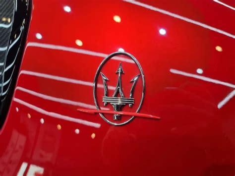 마세라티 기블리 트로페오 레드 38 V8 페라리엔진 정기관리세차 디테일링 스팀세차 유리막코팅 발수코팅 네이버 블로그