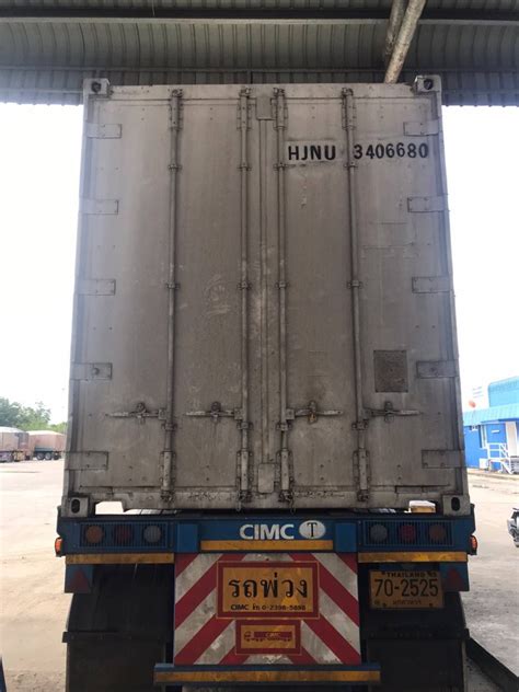 ด่วน จนท ด่านตรวจพืชฯตีกลับทุเรียน 2 ตู้จากชุมพร หลังพบน้ำหนักไม่ถึง และผลทุเรียนมีเพลี้ยแป้งรา