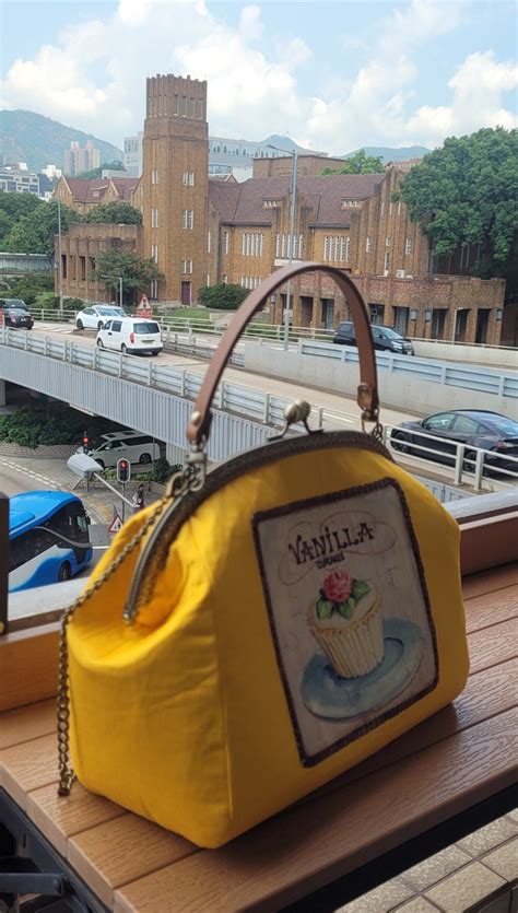 Cupcake Print Metal Frame Kiss Lock Shoulder Bag Handbag Etsy