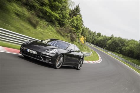 배경 화면 스포츠카 애스턴 마틴 Dbs 바꿀 수 있는 운전 고성능 차 포르쉐 Panamera Netcarshow