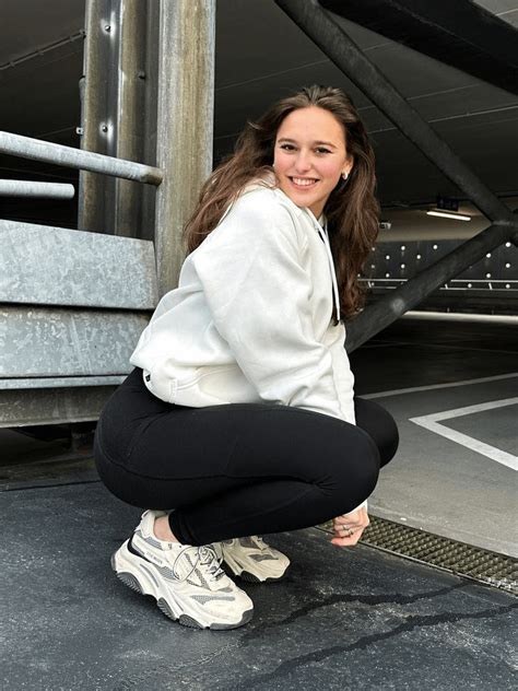 Bo Van Bussel R Nlcelebs