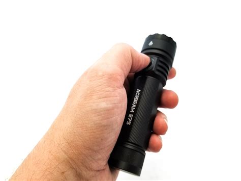 Acebeam E75 Review 3 000 4 500 Lumen Edc Flashlight 1lumen