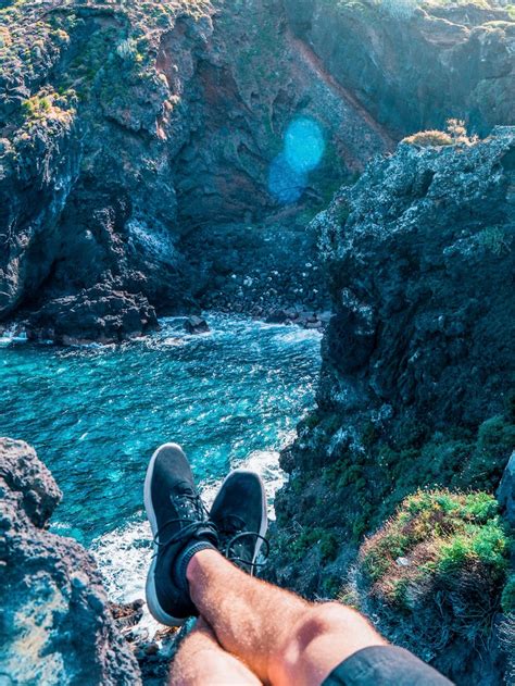 The 10 Best Walking Shoes For Travel For Men Miss Travelesque