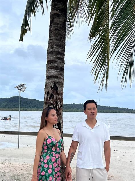 កូន២ហើយ ប្តីប្រពន្ធ សារ៉ាយ សក្ខណា នៅតែក្មេងដូចកម្លោះក្រមុំ មិនខ្ចីចាស់ Khmerload Cambodia