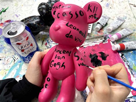 잠실 마시며 베어브릭 페인팅 나만의 아트토이 만들기