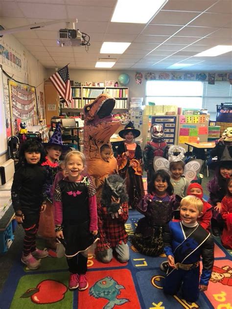 Some Kindergarten Friends Posing Unity Elementary School Facebook