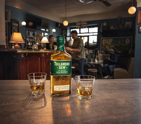 Tullamore D E W Triple Distilled Blended Irish Whiskey