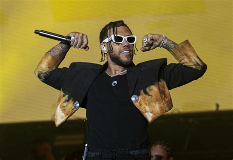 Jhayco Se Deja Atrapar Por Una Nueva Musa Para Sus Nuevas Canciones